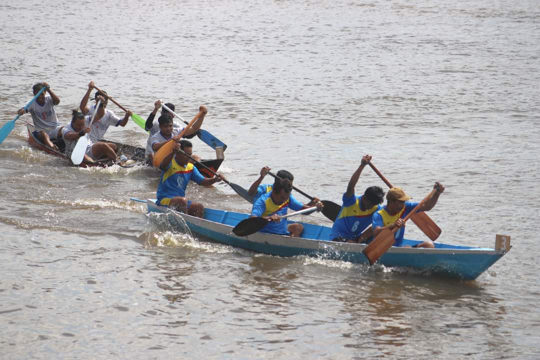 Lomba Sampan Tradisional Negeri Baru